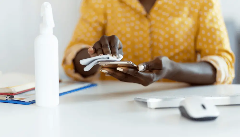 Clean Your Touch Screens - 5 Easy Steps To Follow